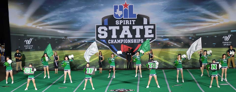 HEART OF CHAMPIONS: Clifton cheerleaders shine at state – Brett Voss ...