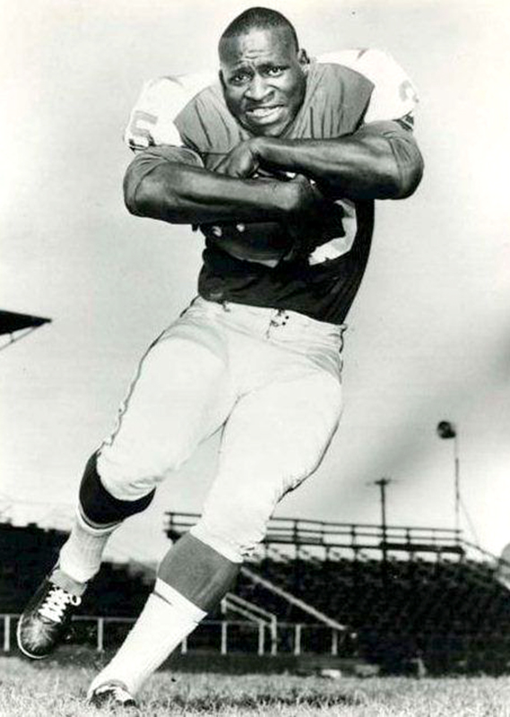 REMEMBERING COWBOY RUNNING BACKS – Brett Voss' Sports Buzz